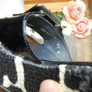 Stuart Weitzman | Shoes | Stuart Weitzman Clipper Giraffe Print Wedge ...